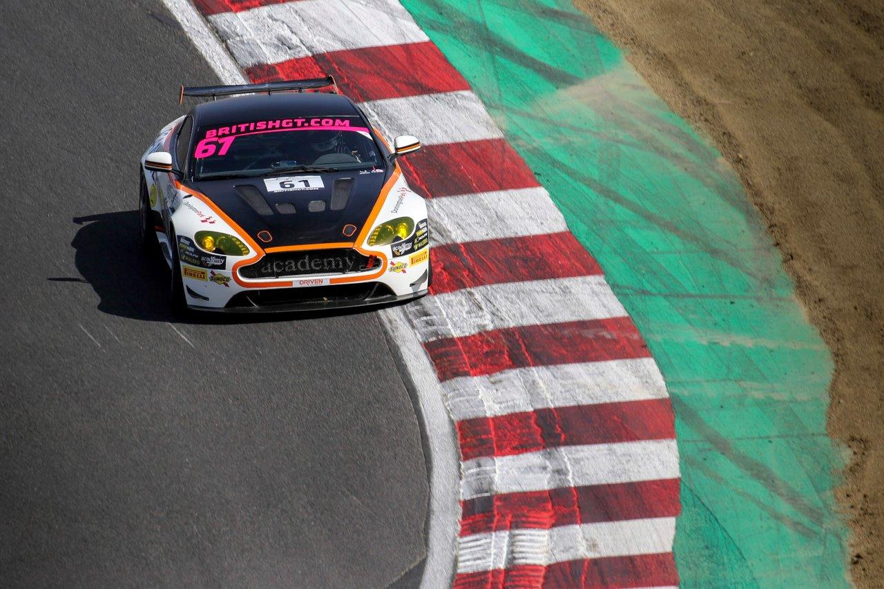 Brake Failure denies Tom Podium at Brands Hatch GP | Tom Wood Racing