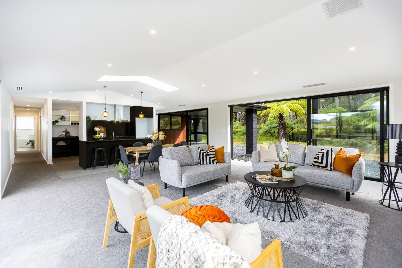 60 Crest Road - House and Land