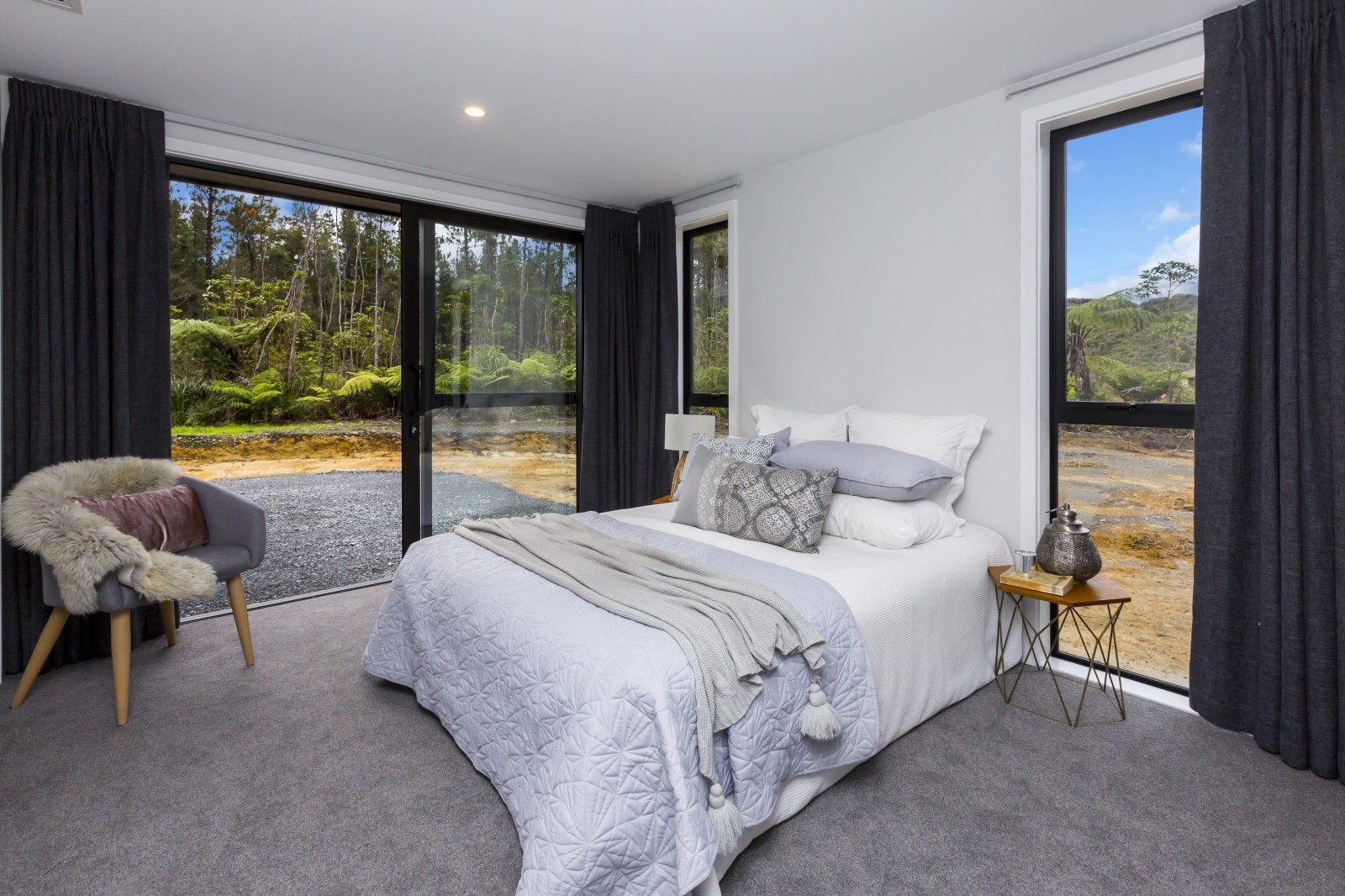 60 Crest Road - House and Land