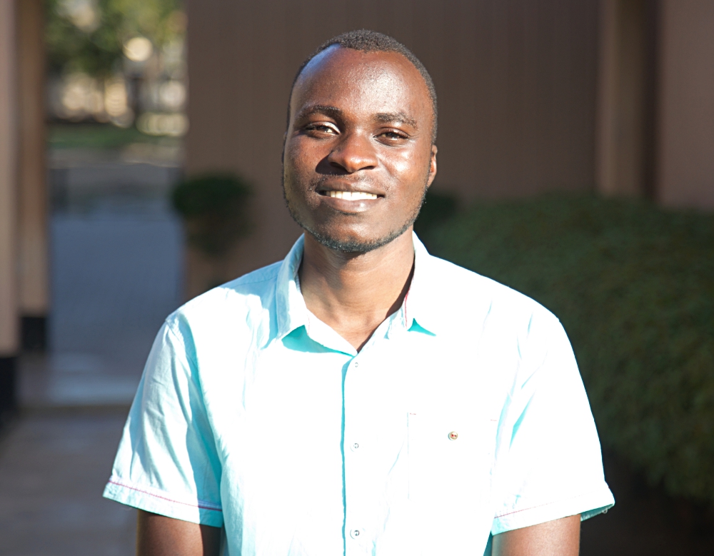 Help to Help | Invest in Edmin Felix's Changemaker journey