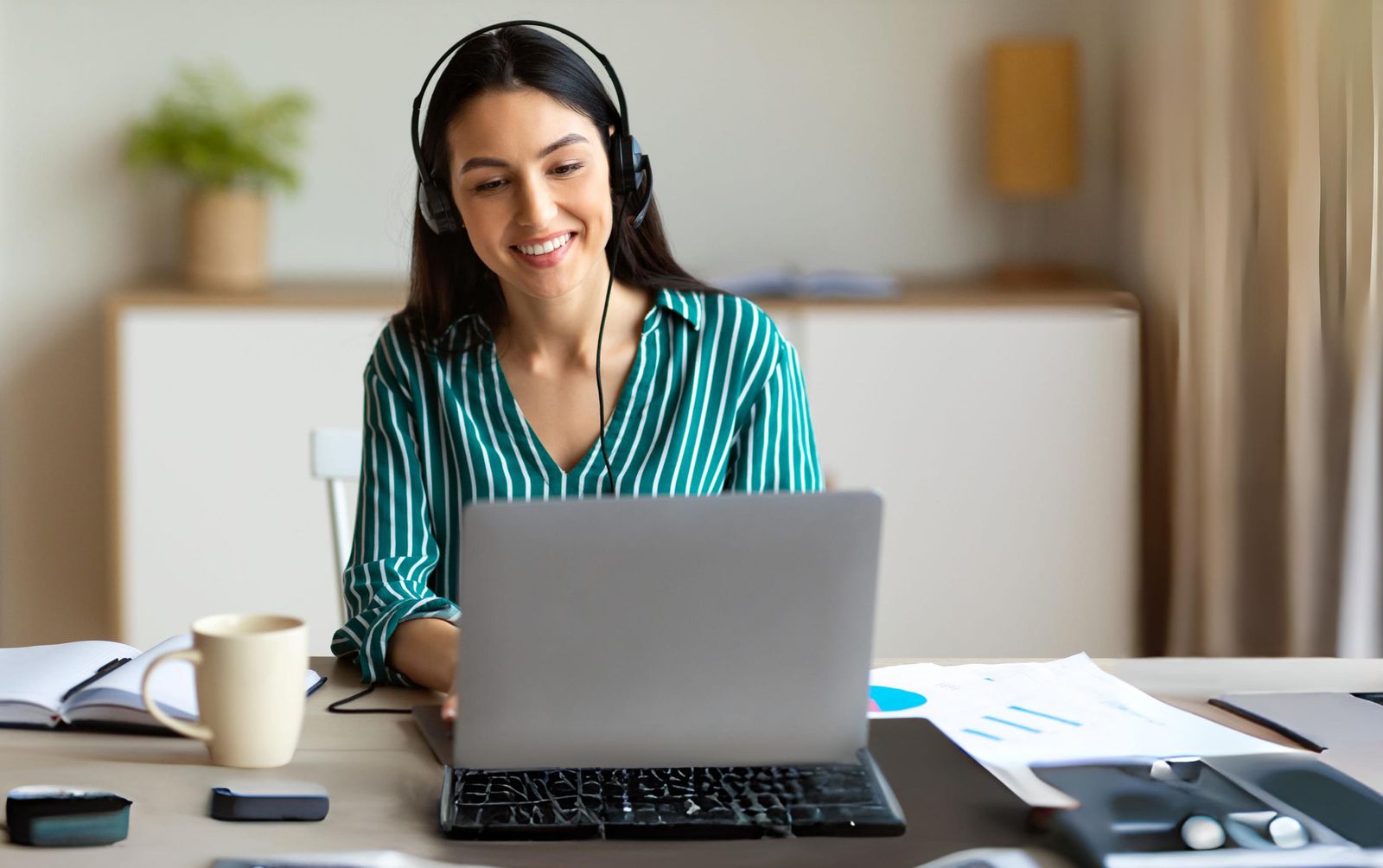 Virtual Receptionist and Outreach Positions | Smith.ai