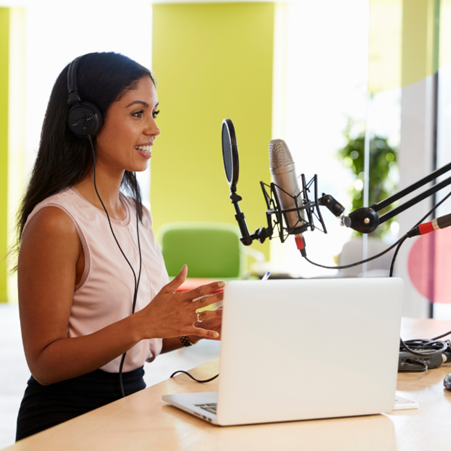 How to Host a Successful Webinar That Generates Sales Leads | Smith.ai