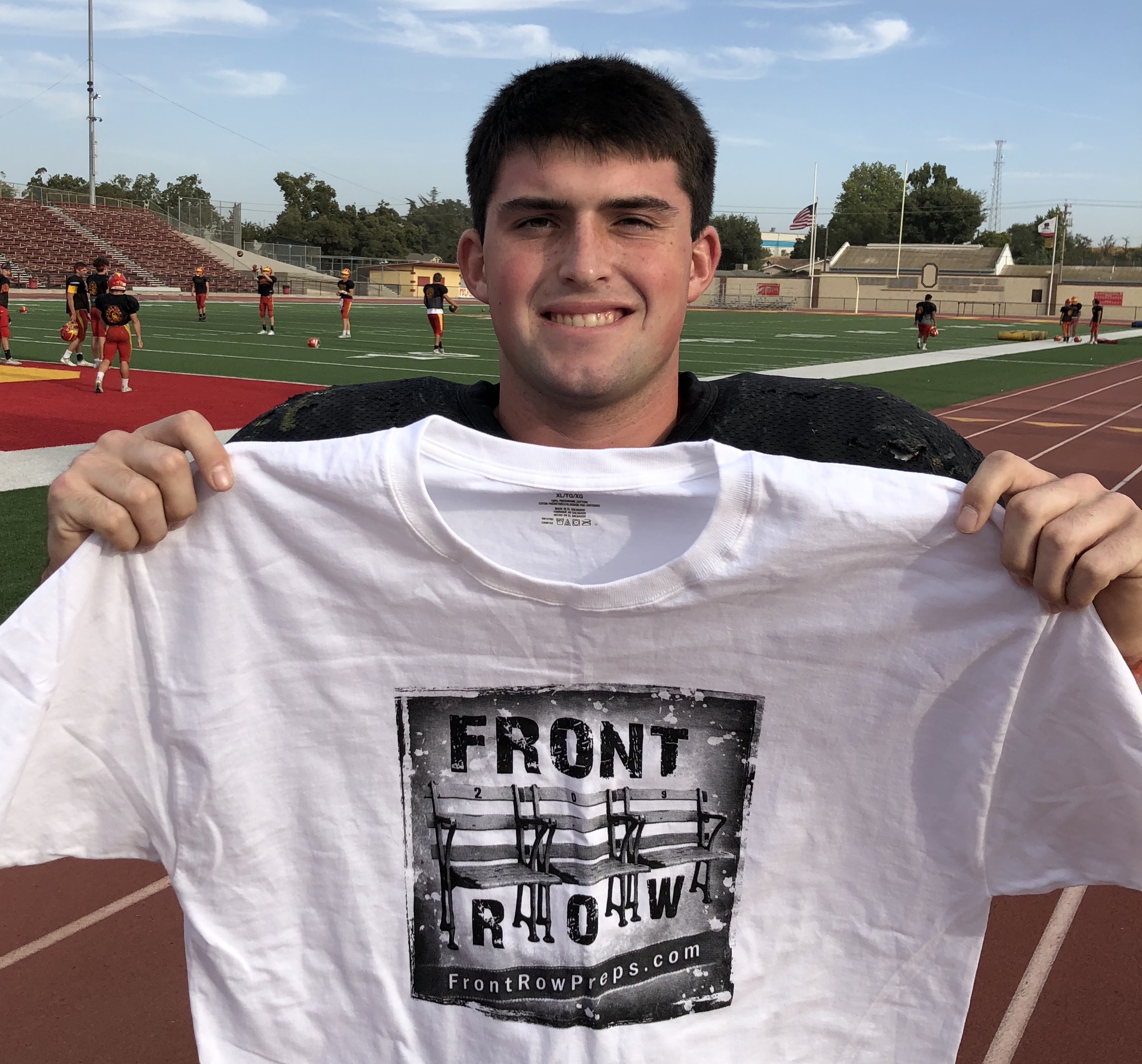 Mustang Max Moore runs wild in Oakdale's victory over Chaparral of ...