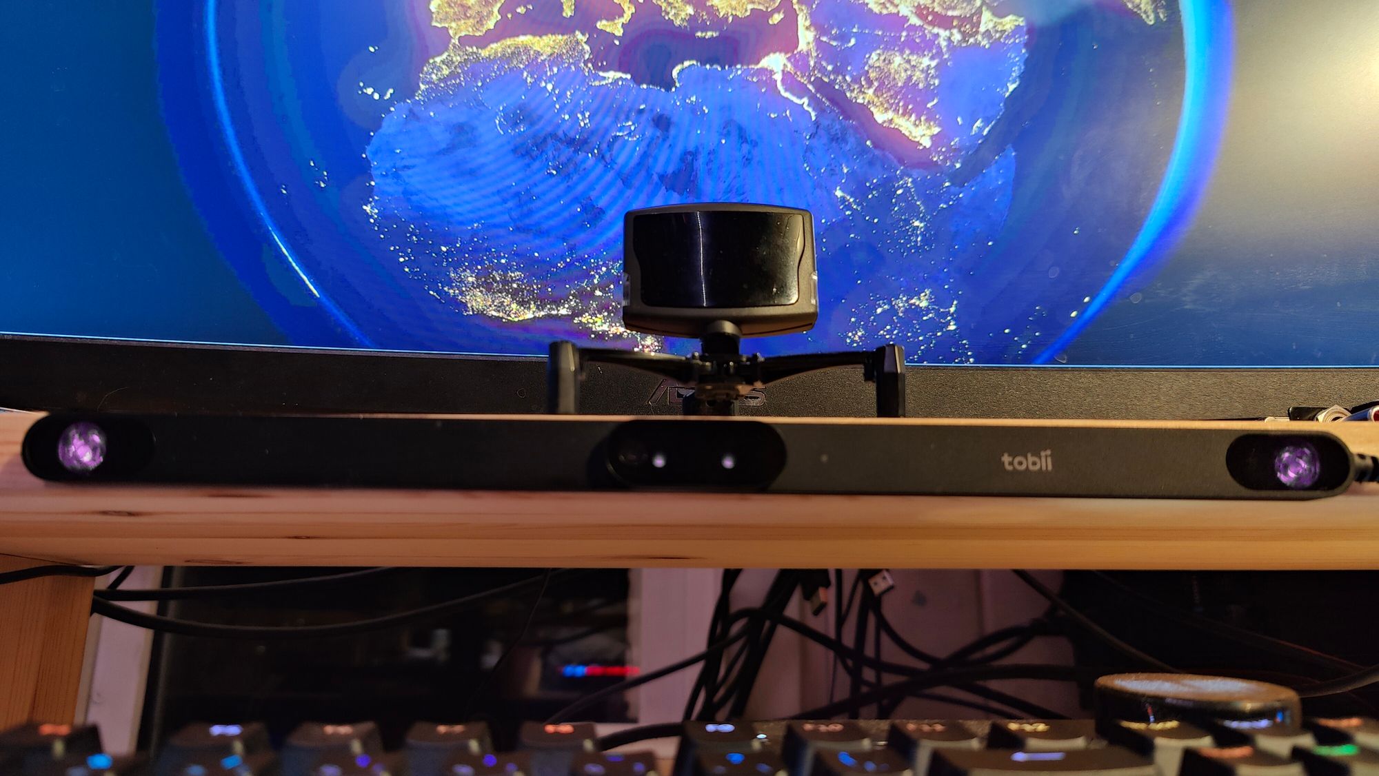 Review: My Experience With TrackIR and Tobii - Threshold