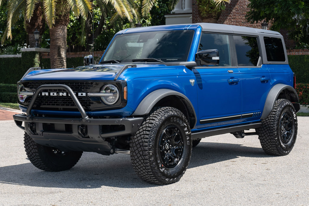 2021 Ford Bronco First Edition Lightning Blue 55 Miles for Sale ...