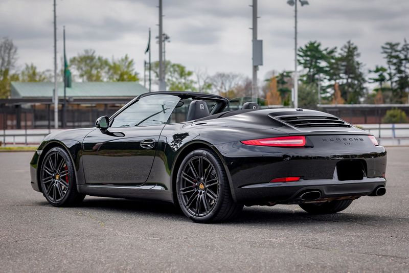 Porsche 911 Cabrio Schwarz