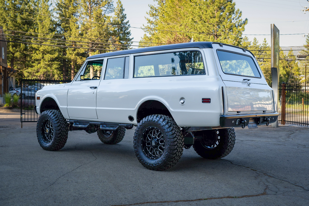 1971 Chevrolet Suburban Restomod for Sale | Exotic Car Trader (Lot ...