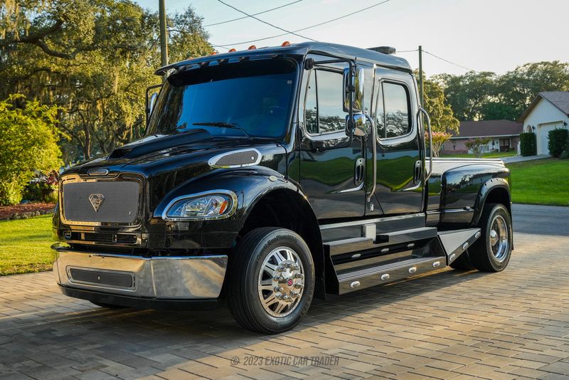 2008 Freightliner Sport Chassis M2 106 P2 SHAQLINER for Sale | Exotic ...