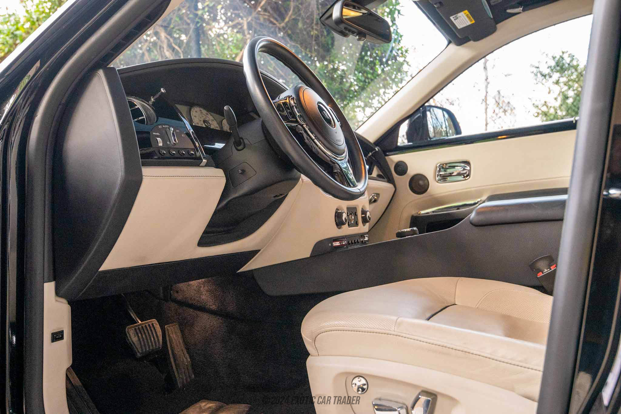 Rolls-Royce Ghost EWB Complete Guide | Exotic Car Trader