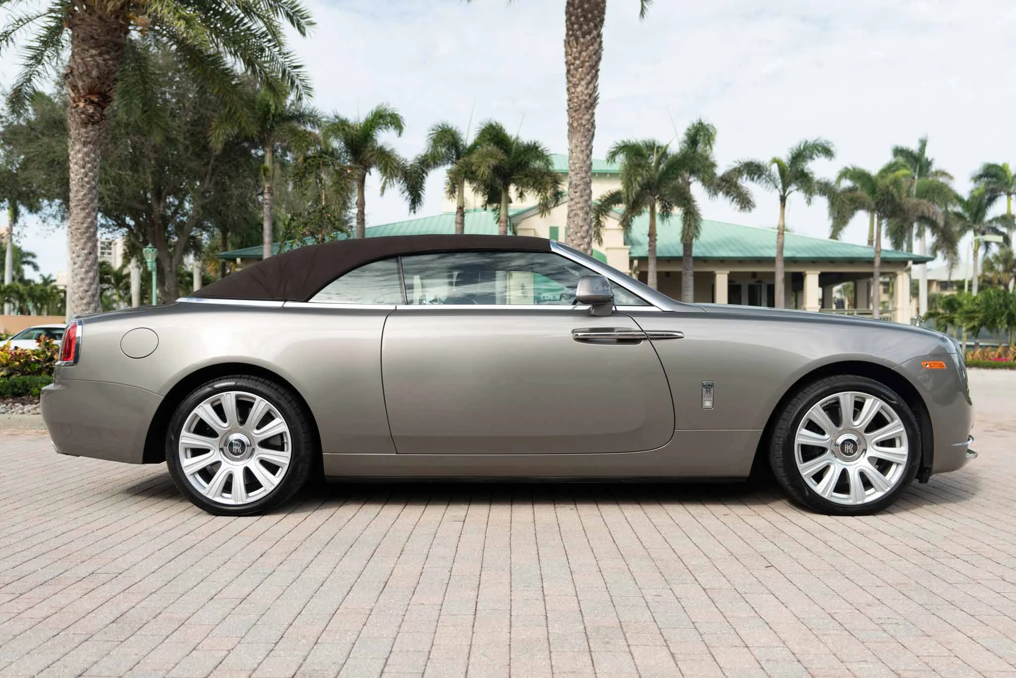 Rolls-Royce Dawn Review | Exotic Car Trader