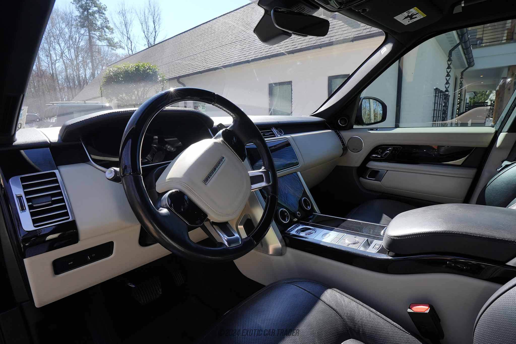 Land Rover Range Rover: Everything You Need To Know About This Ultra ...