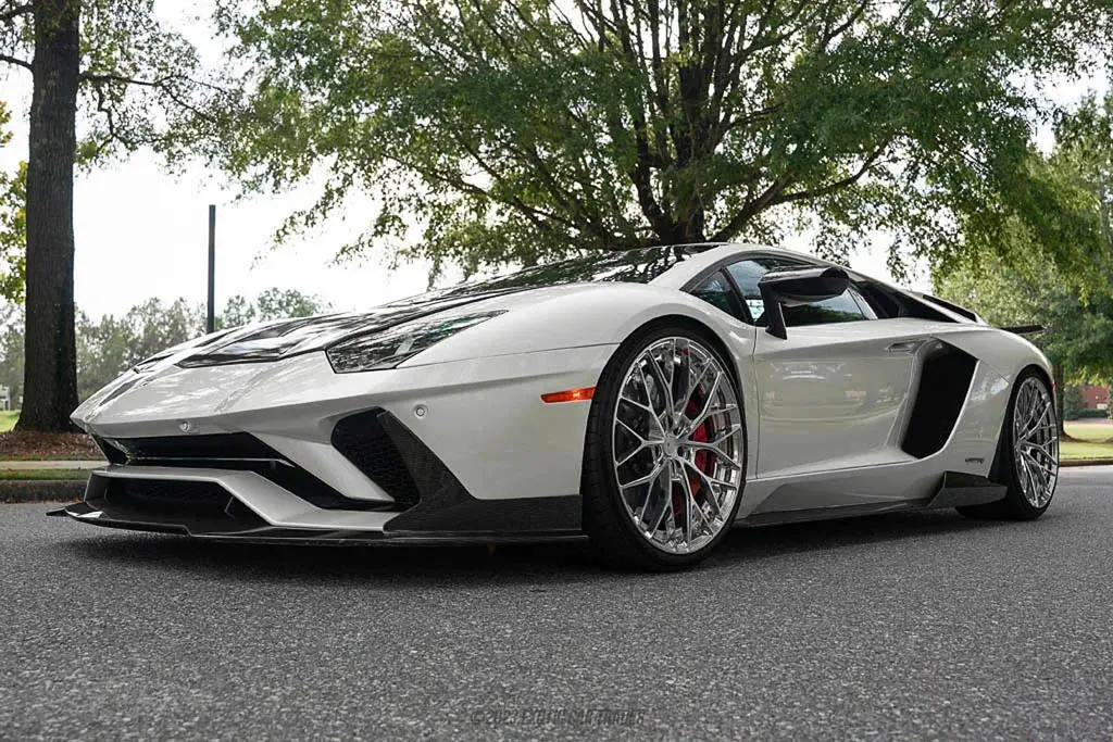 Lamborghini Aventador LP740-4 S Review | Exotic Car Trader