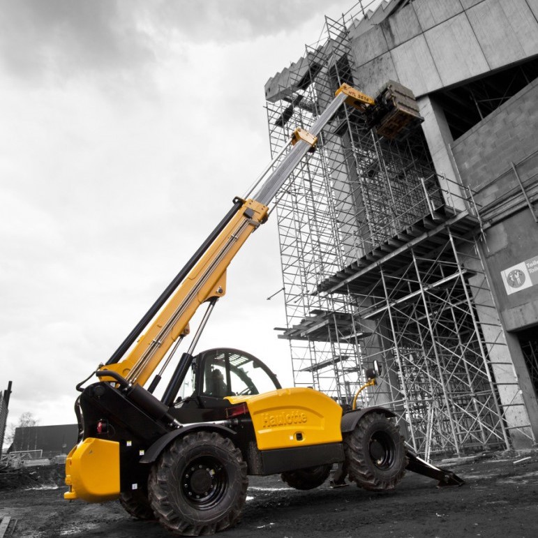 8K 45’ Telehandlers w/ Outriggers (Haulotte HTL 8045)