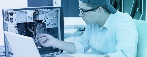 Computer Service Technician | Definition, Job Description & Salary!