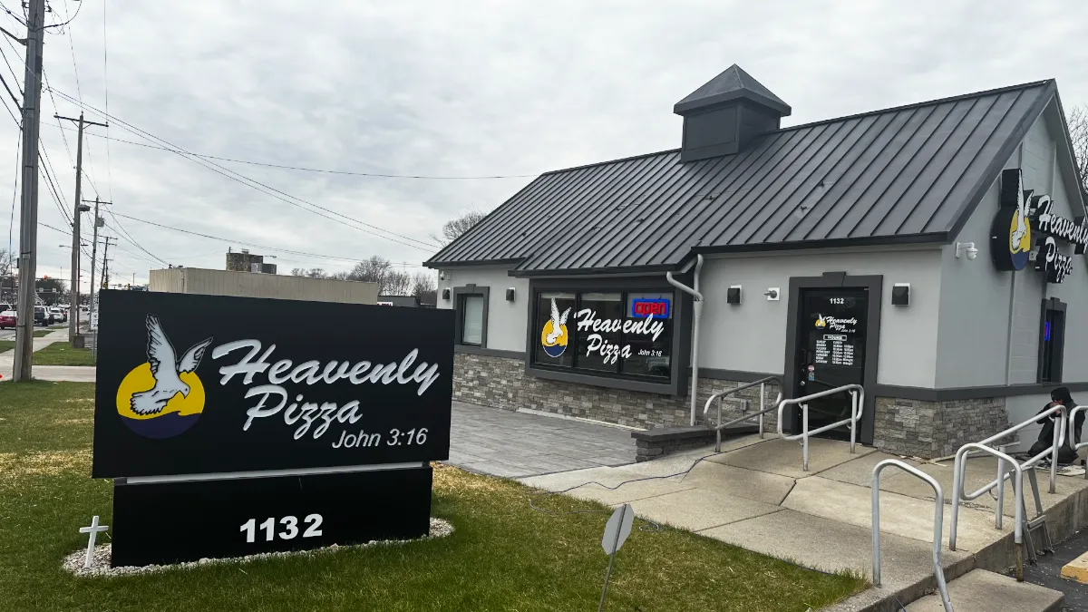 Best Pizza & Subs | Delivery | Findlay, OH | Heavenly Pizza