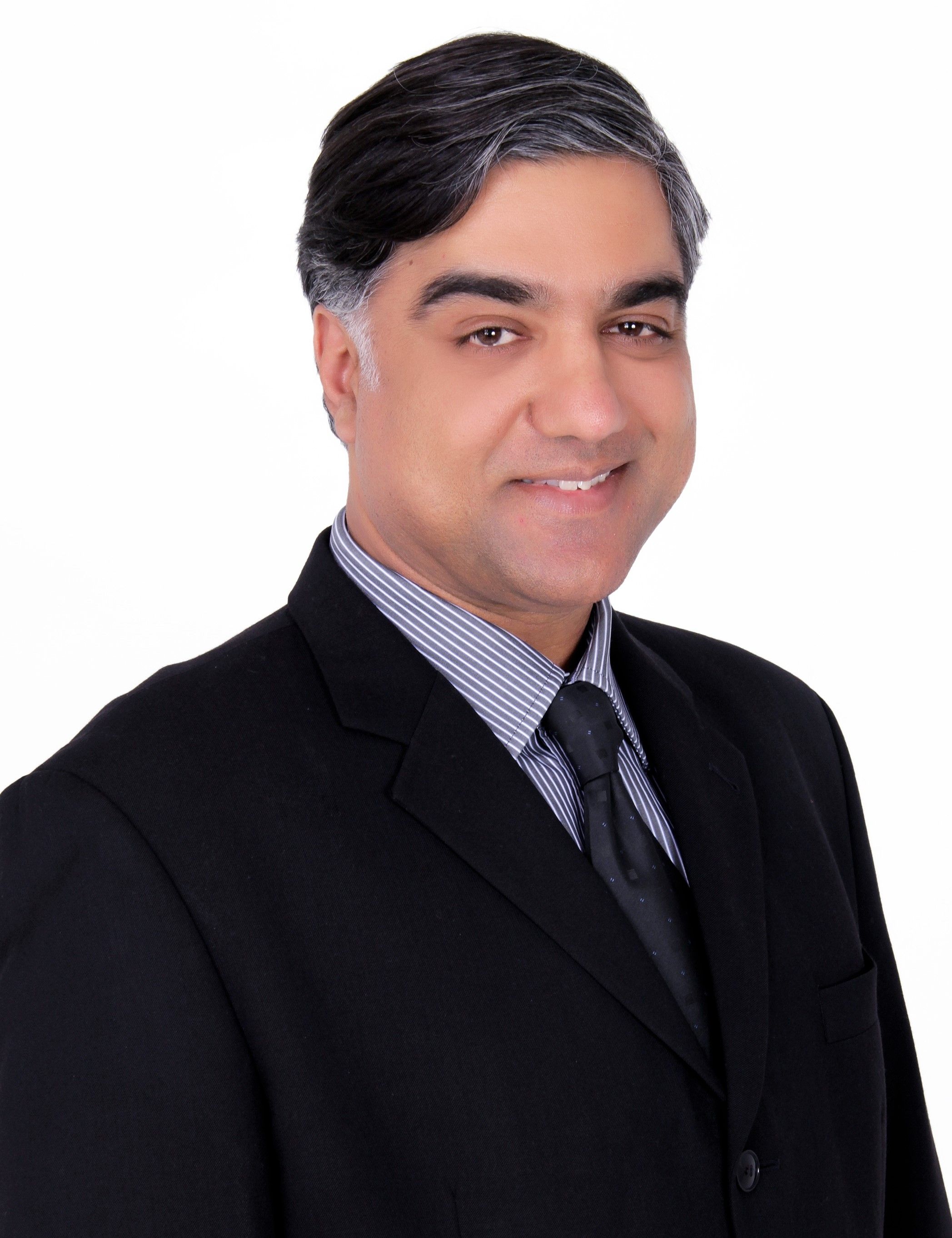 Dr. Jetender Singh Kalsi - Oftalmologista em Turvo - Rede Olhos