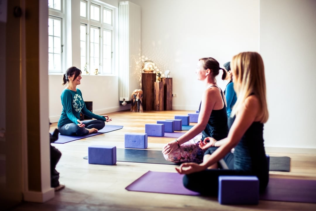 Home | Christiane Wolff – Flowing Om
