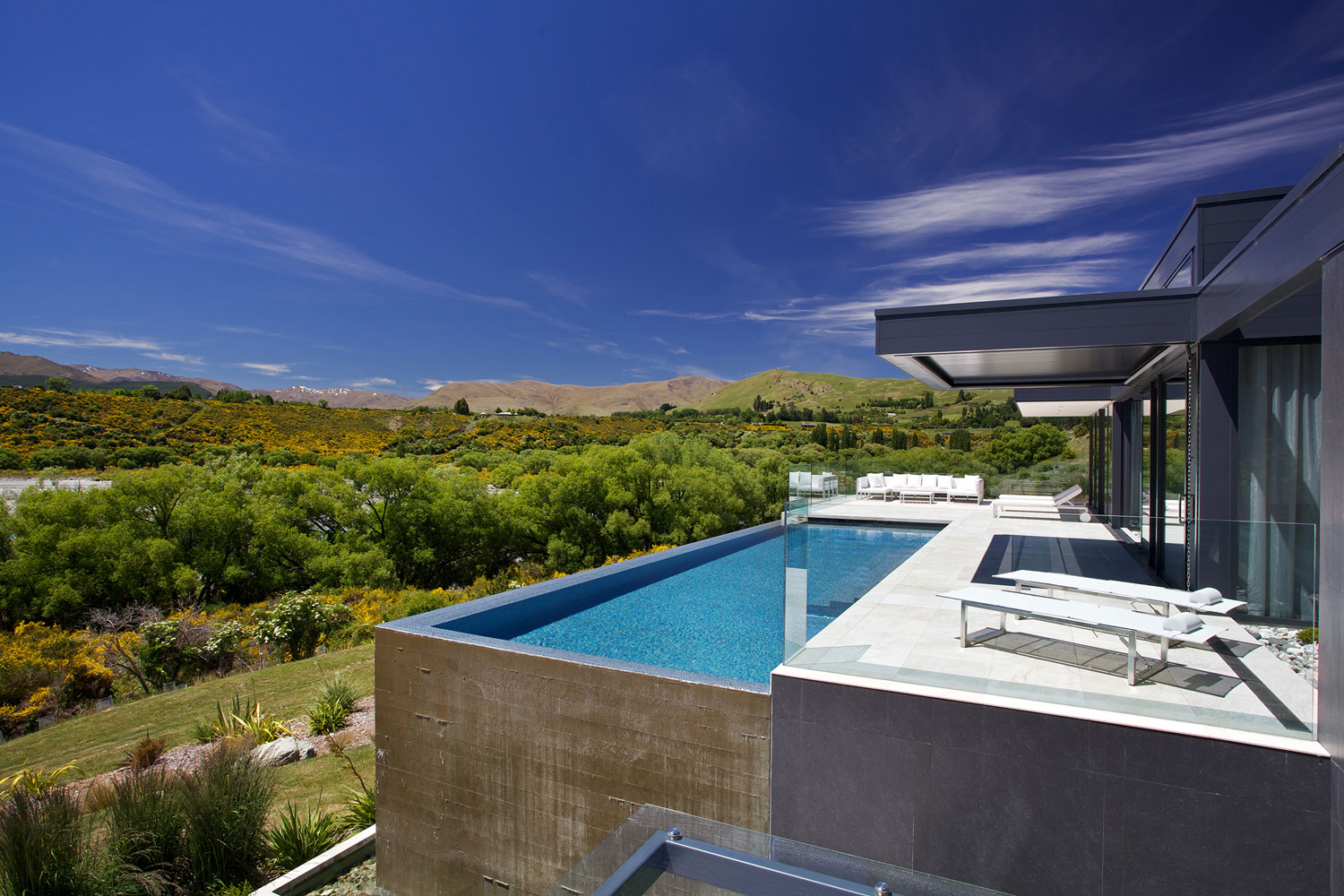 Featured Gary Todd Project: Shotover River | Wakatipu