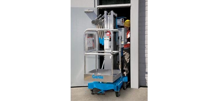 Genie AWP™-30S | Warehouse Solutions