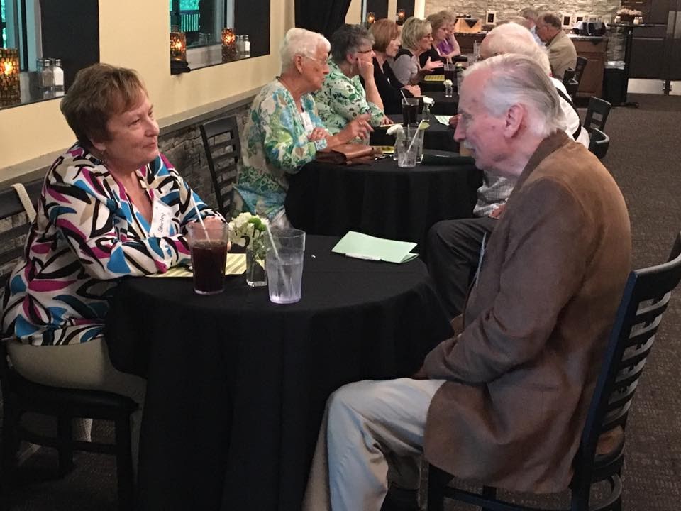 10 Senior Community Activity Ideas: Valentine's Day Edition | Welbi