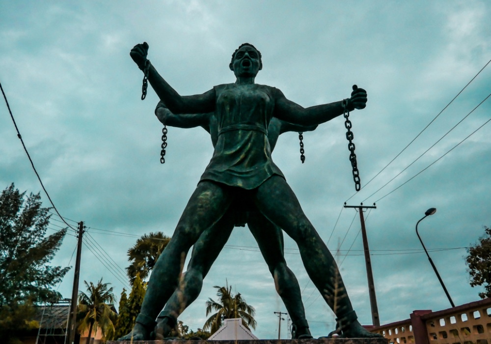 The Commandment Not to Return a Runaway Slave to His Master - TheTorah.com