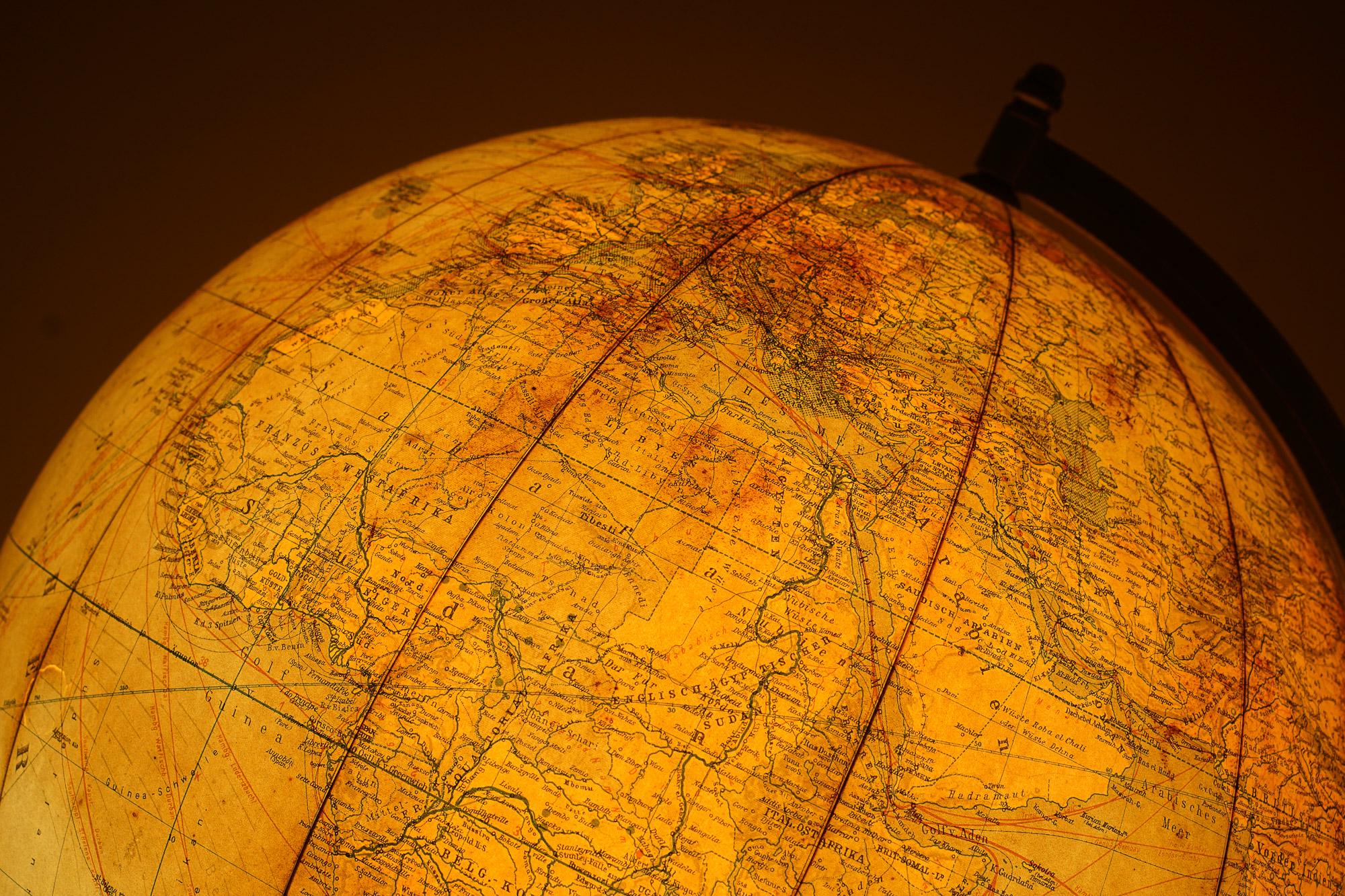 Detailed mid-WW2 Light Globe Columbus Erdglobus "Modell 200", 1941