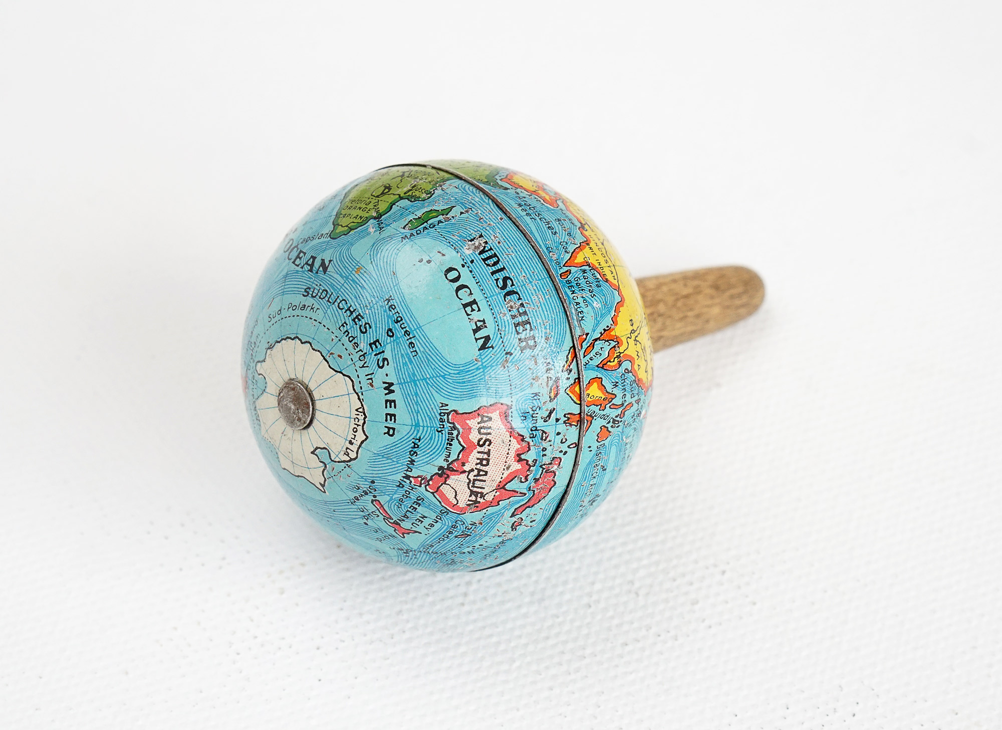 Tin Globe Spinner,
