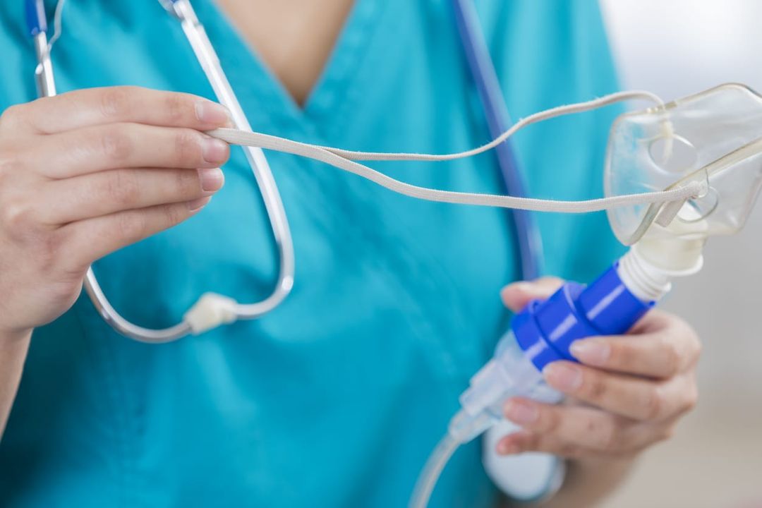 How to Become a Respiratory Therapist - CareRev
