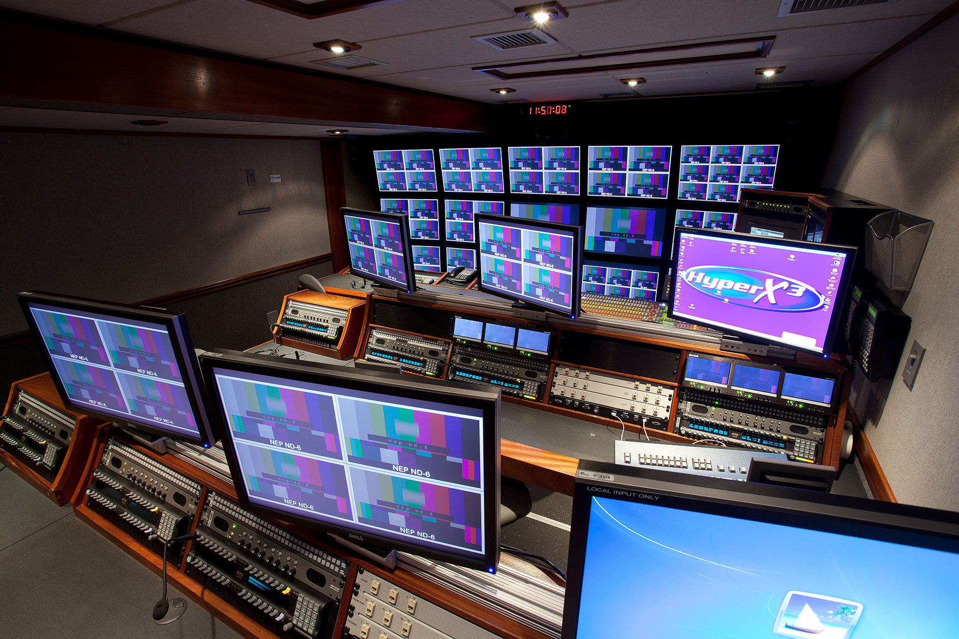 ND6 United States/Canada - NEP's Mobile Unit/OB Trucks