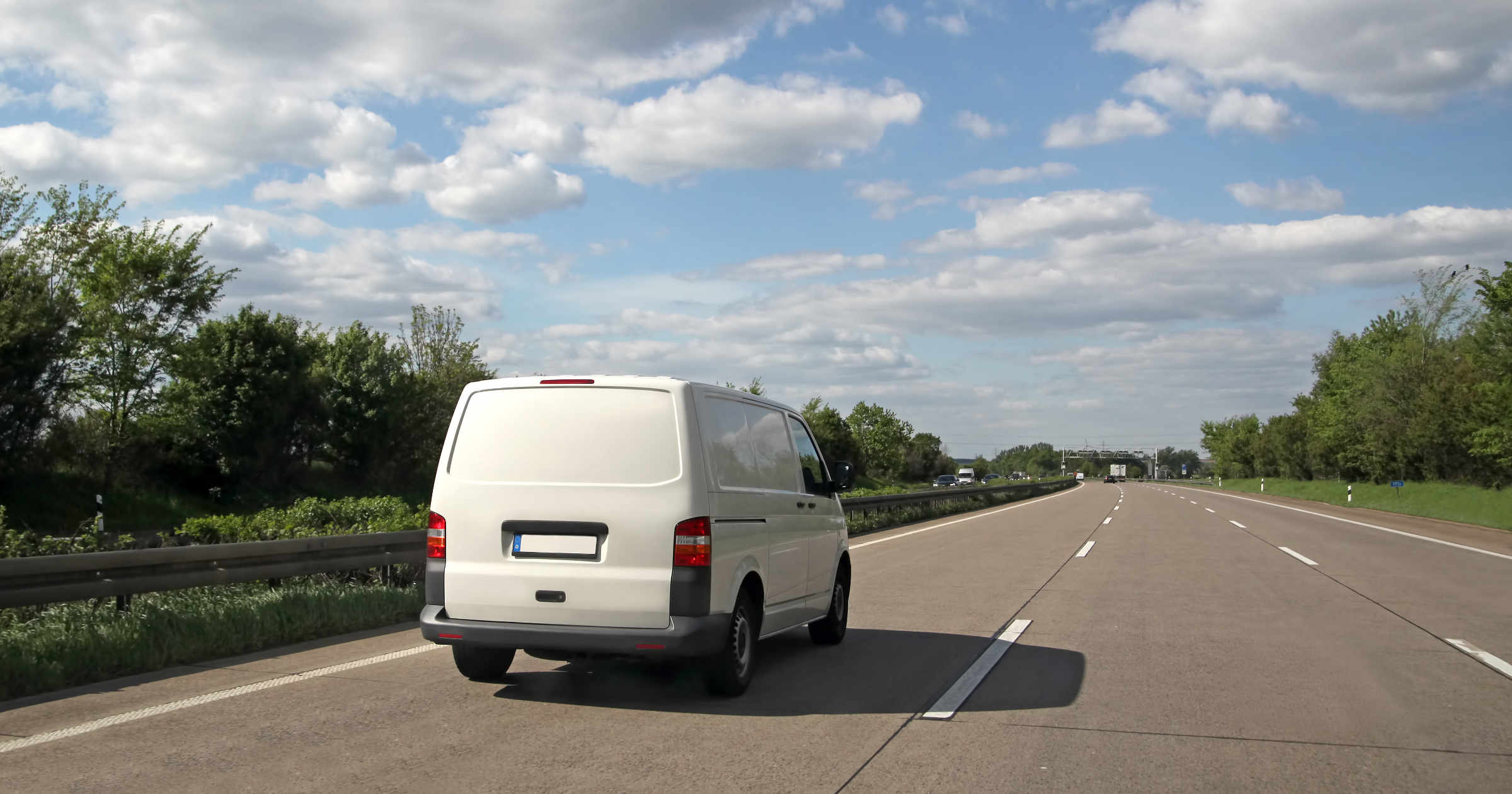 Long Life Asset Tracker - Rechargeable Asset Tracker | Azuga