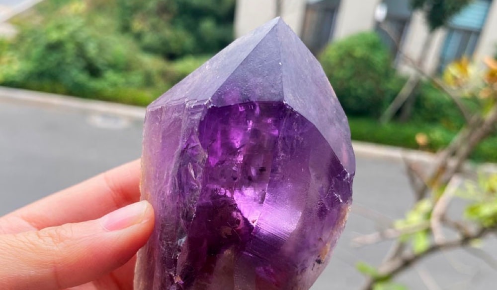 Crystal Pyramids: Ultimate Guide To Uses and Healing Benefits (2021)