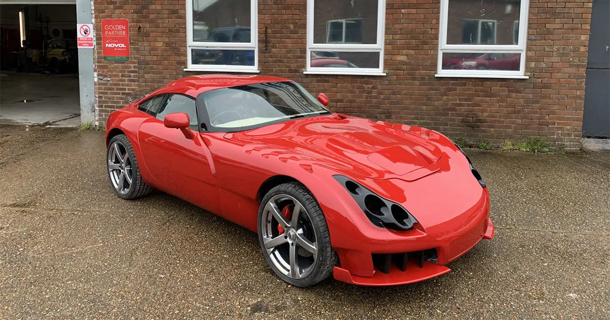 TVR Sagaris - Painting Classic Cars
