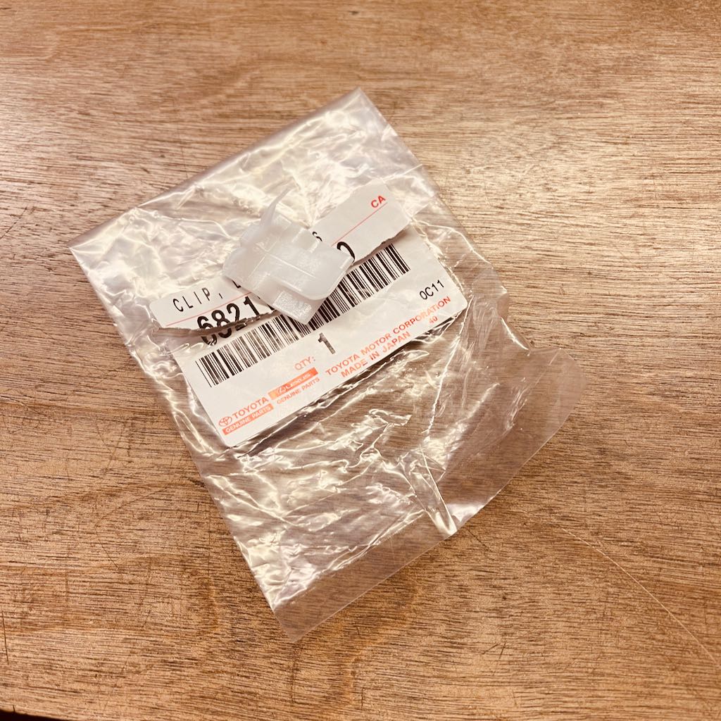 Delta Vehicle Systems - Toyota OEM Exterior Window Trim Clip