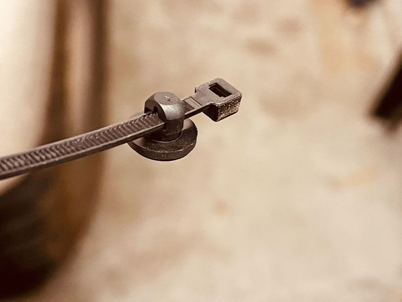 Delta Vehicle Systems - FJ80/FZJ80/LX450 Locking Center Console