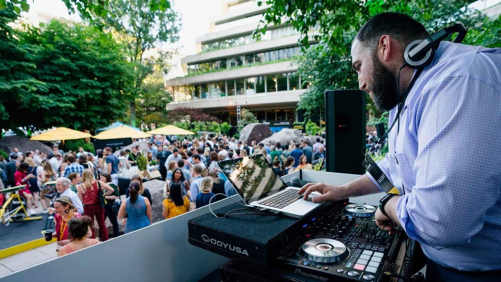 Wedding DJs Known to Keep the Dance Floor Packed