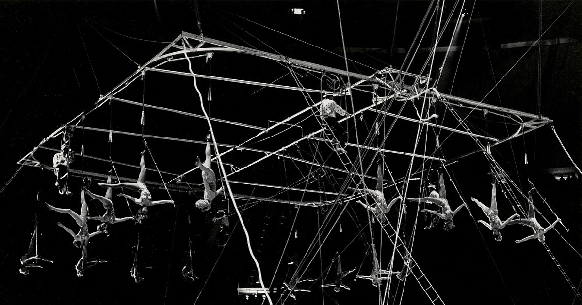 Circus. Never before seen pictures of André Kertész | Mai Manó House