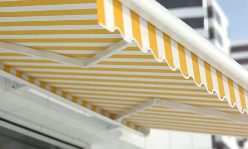 Houzy Magazin | Storen montieren: Kosten und Preise für neue Sonnenstoren