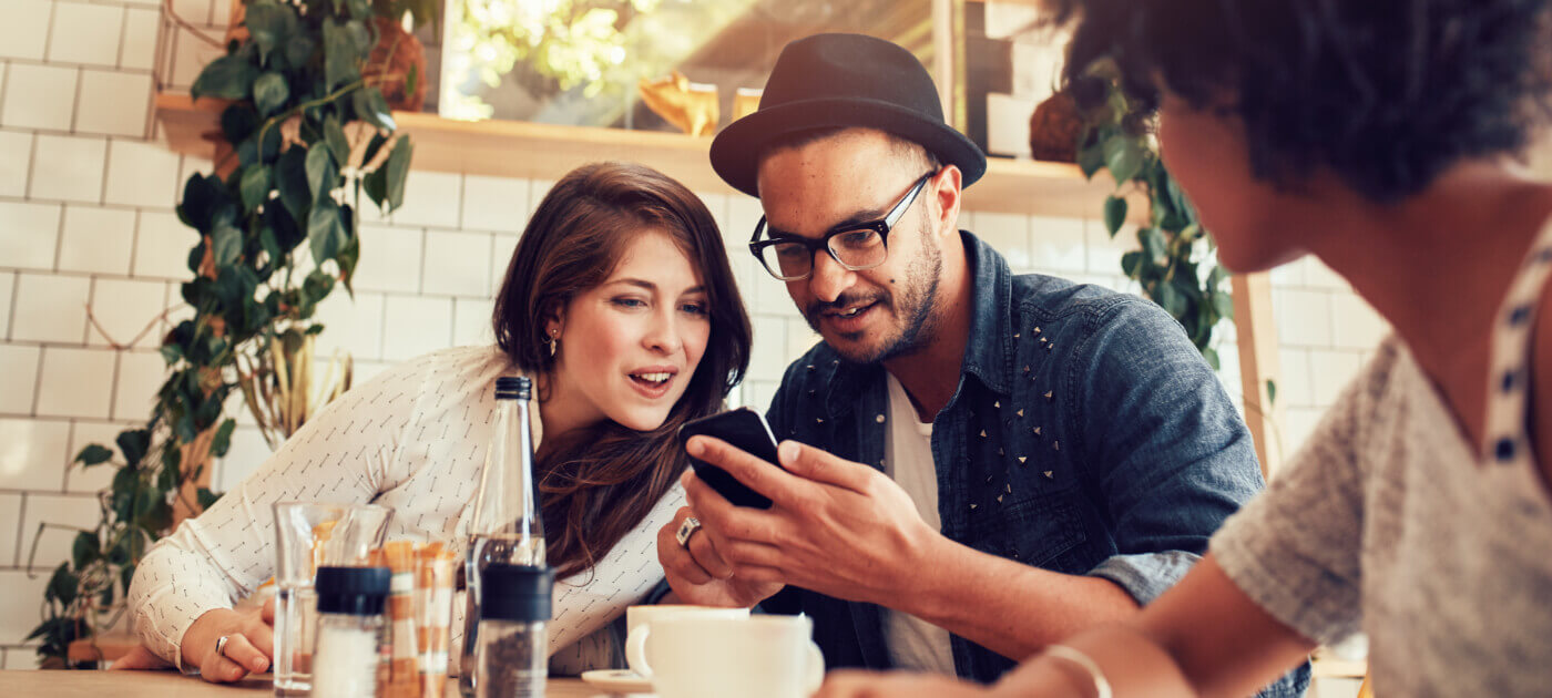 How a Digital Menu Can Help Your Restaurant Cut Costs AND Increase Revenue