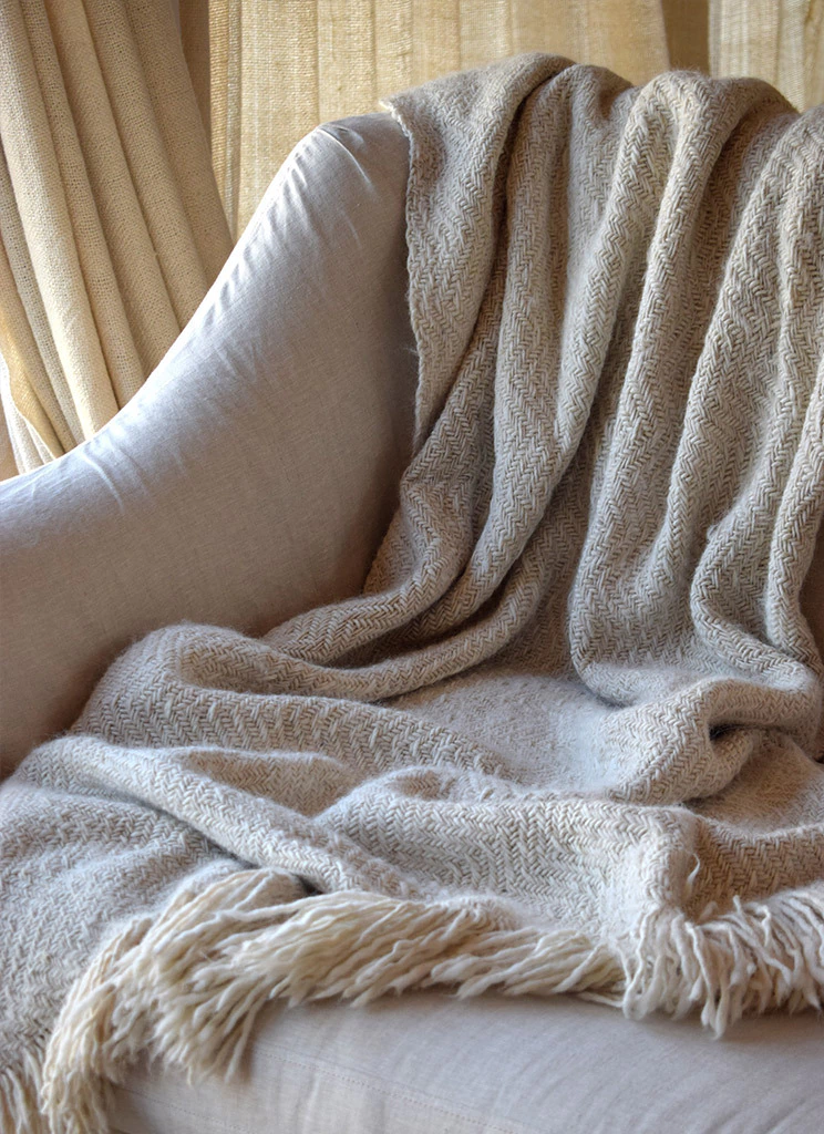 VALLE THROW - BLANCA | Awanay | Habachy Designs