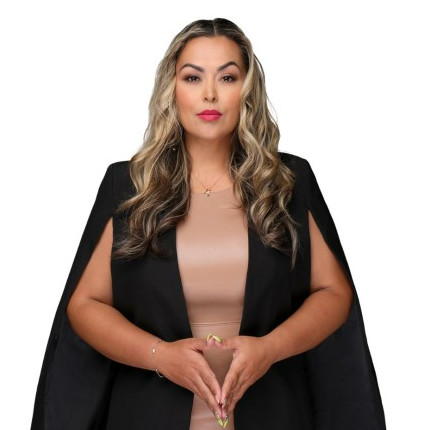 Zandra Ulloa - Founder / CEO