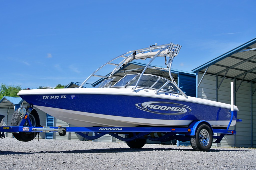 Moomba 20 Outback LS | Harbortowne Marine | Full Service Marine Brokerage