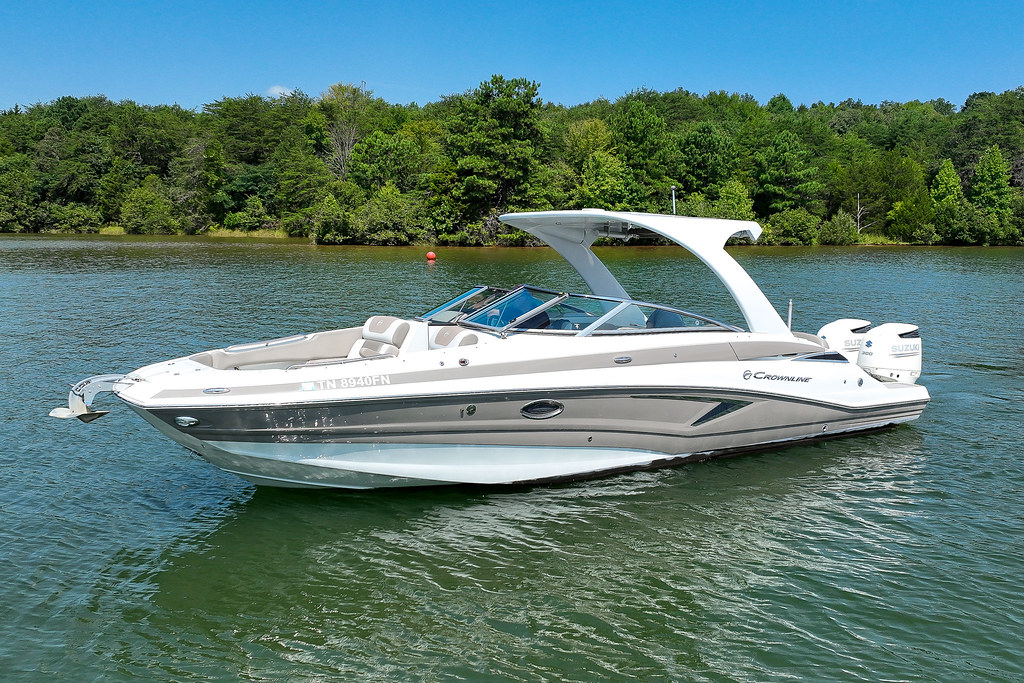 Crownline E305XS | Harbortowne Marine | Full Service Marine Brokerage