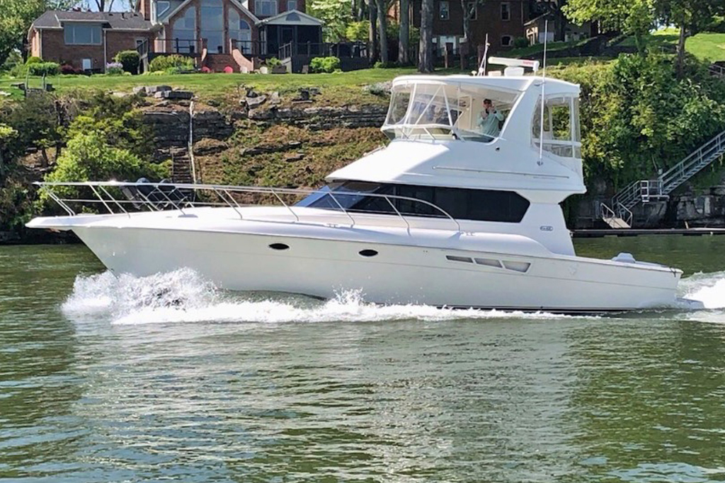 Silverton 42 Convertible | Harbortowne Marine | Full Service Marine ...