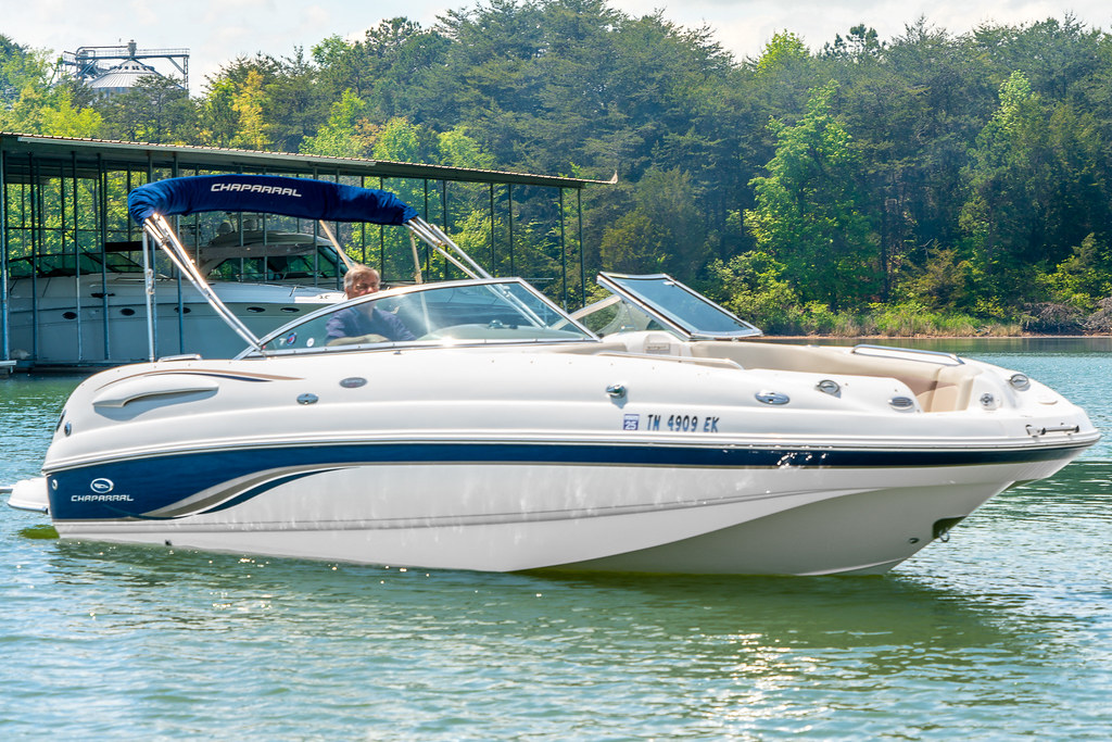 Chaparral 236 Sunesta | Harbortowne Marine | Full Service Marine Brokerage