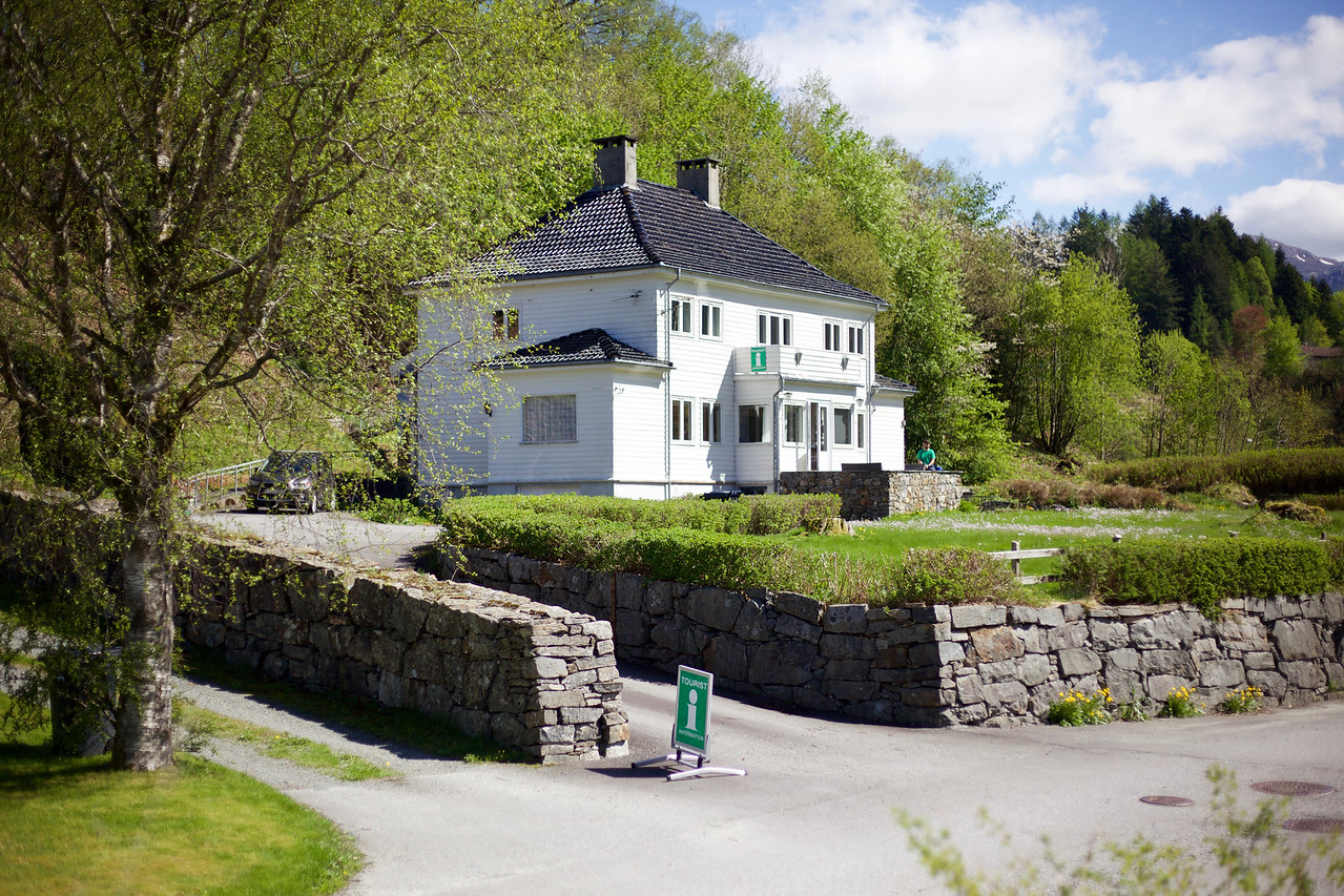 Lensmannsbustaden Fossheim