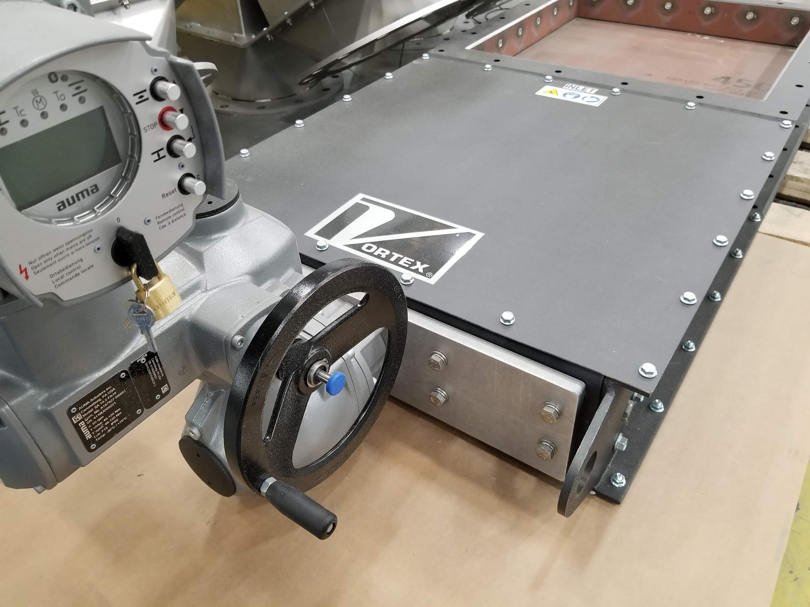 Titan Slide Gate Handling Alumina Trihydrate | Vortex