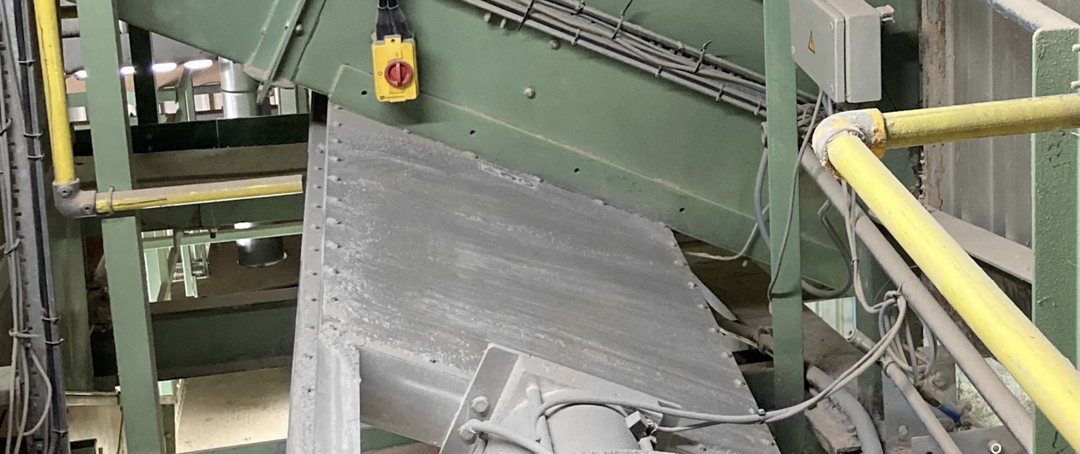 Roller Gate Provides Solution for UK Animal Bedding Production Facility ...