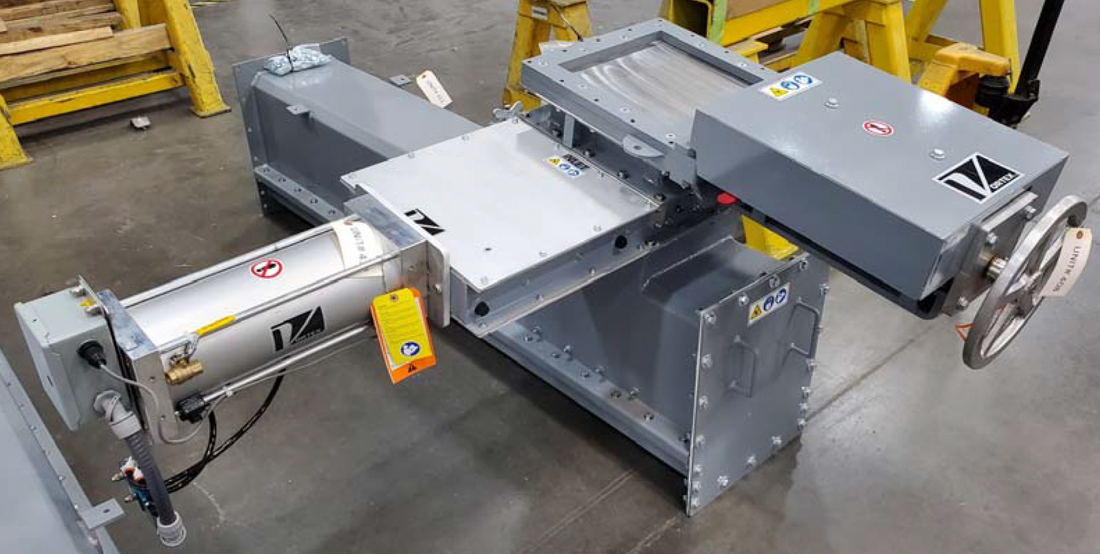 Titan Maintenance Gate & Titan Slide Gate Handling Ground Calcium | Vortex