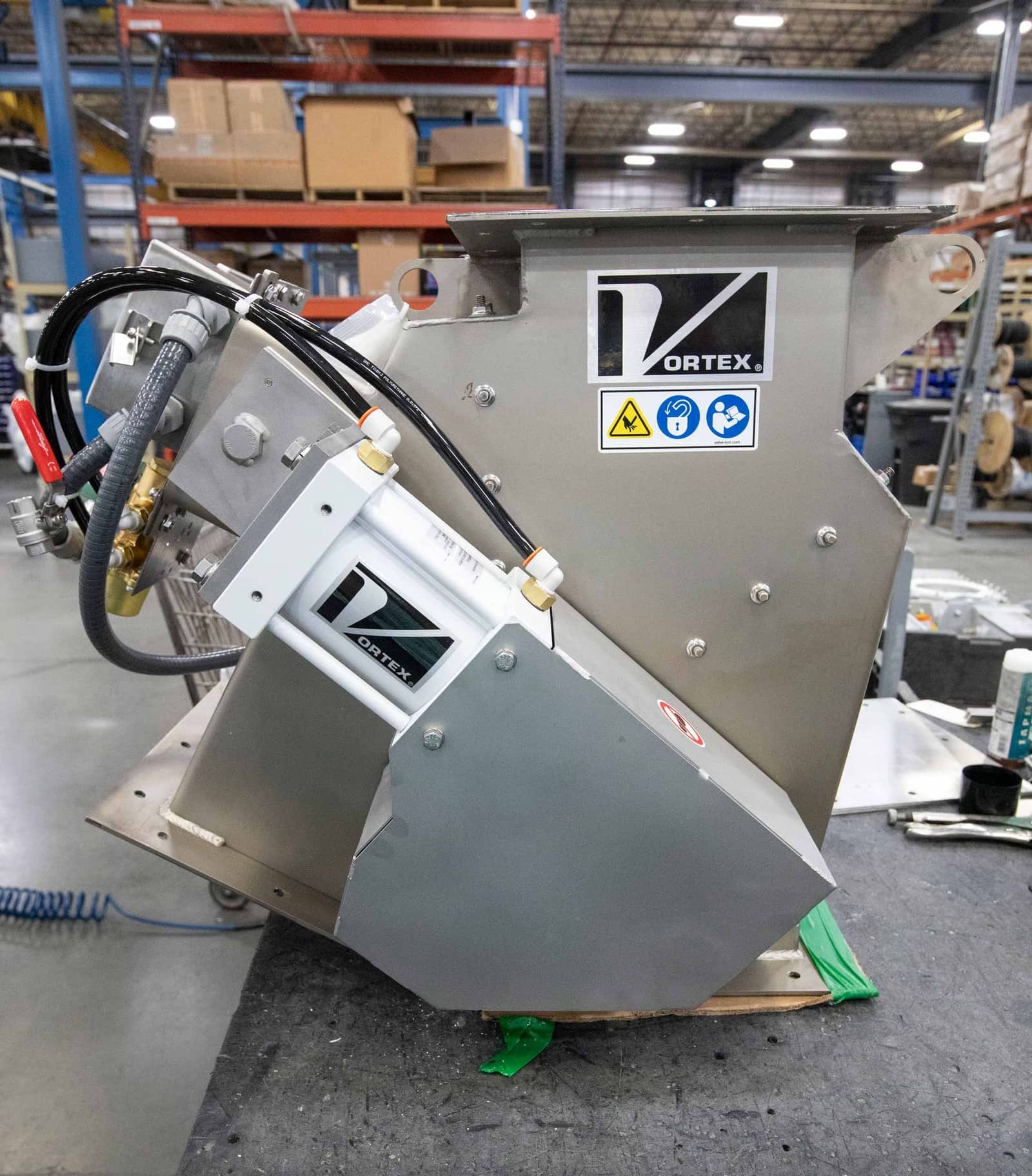 Halar Coated Vortex Seal Tite Diverter to Handle Acid Flake | Vortex