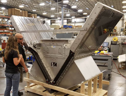 Gravity Vee Diverter Handling Urea Prills | Vortex